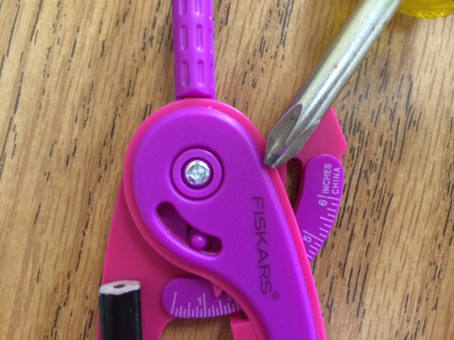 Crappy Fiskars Compass Fix | I Speak Math